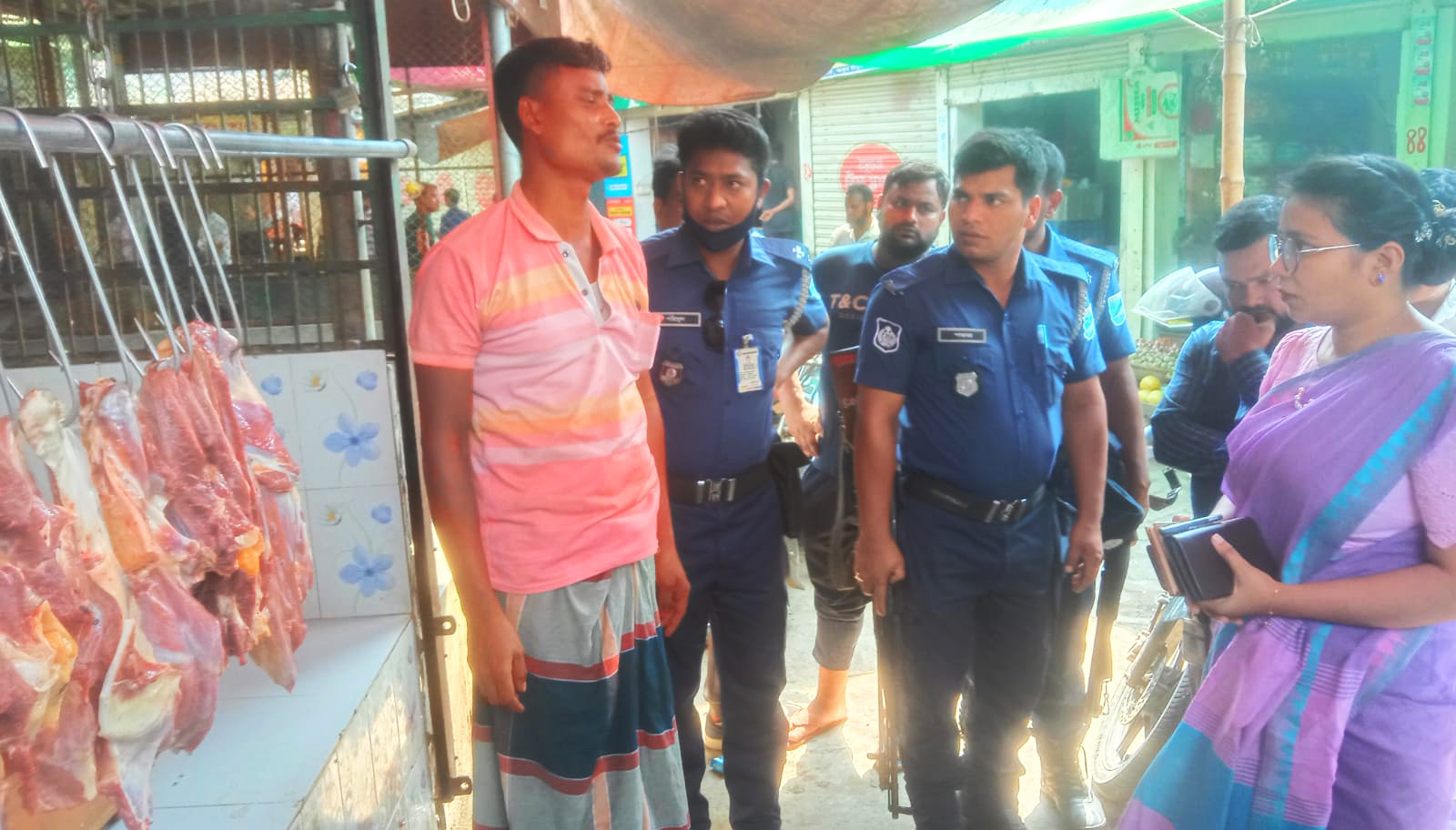 Tangail Mobile Court cracks down on rotten meat sale, fines butcher Tk ...