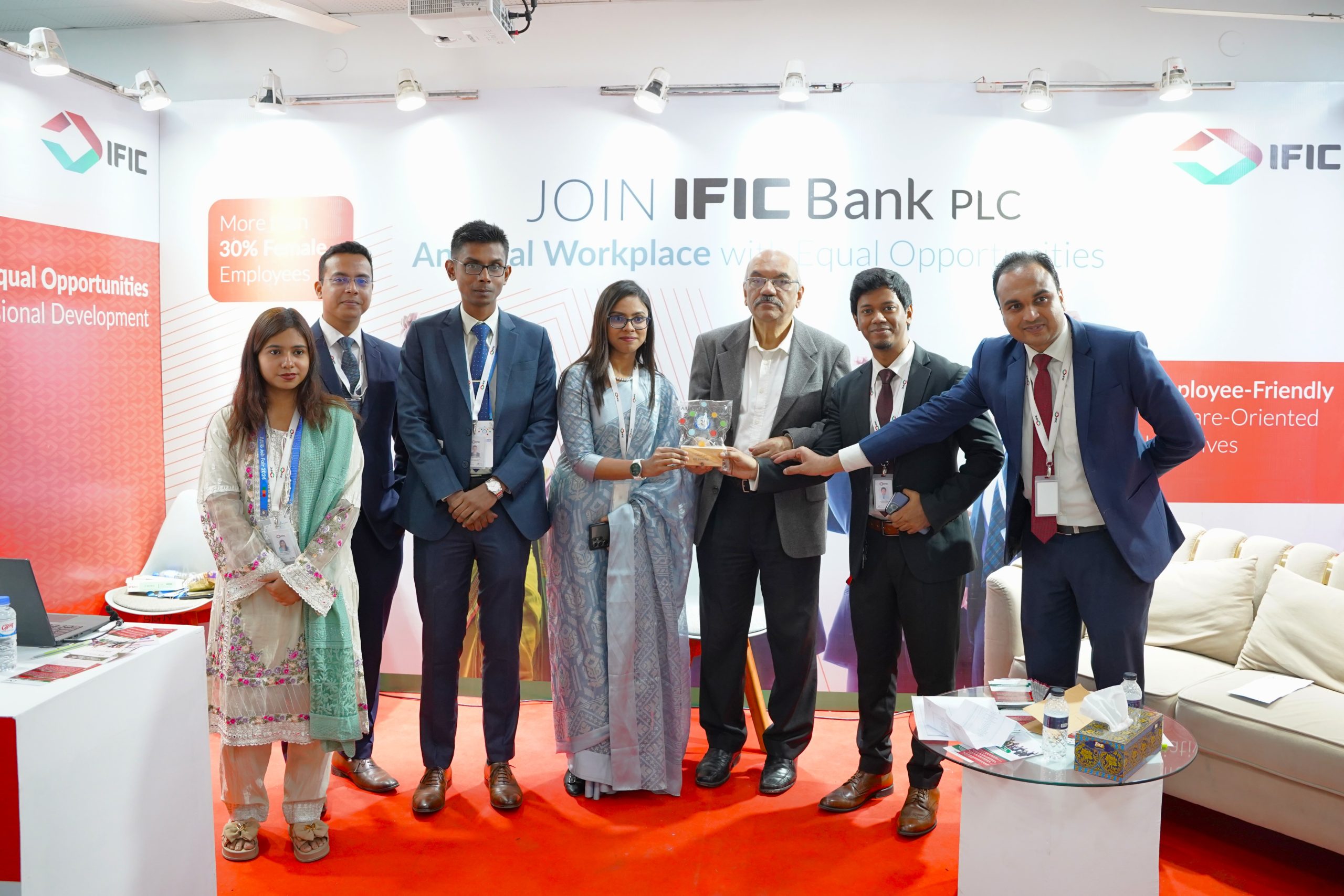 IFIC Bank showcases Career Opportunities at AIUB Job Fair 2024 ...