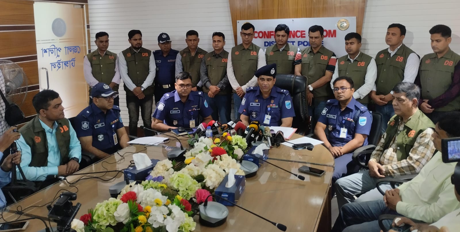 Mystery of sensational bus robbery case solved in Tangail, 3 accused ...